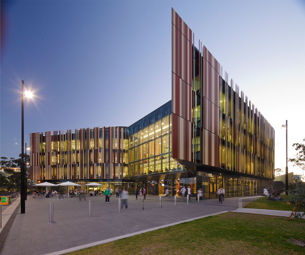FORMAKERS - Macquarie University Library / Francis-Jones Morehen Thorp