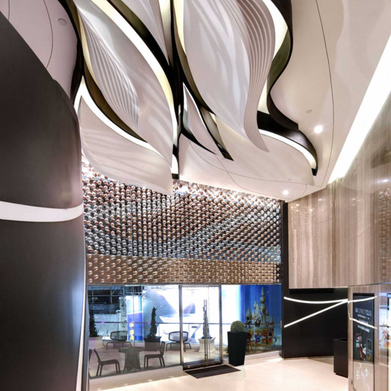 FORMAKERS - BOUTIQUE CINEMA - WINDSOR BY / AGC DESIGN