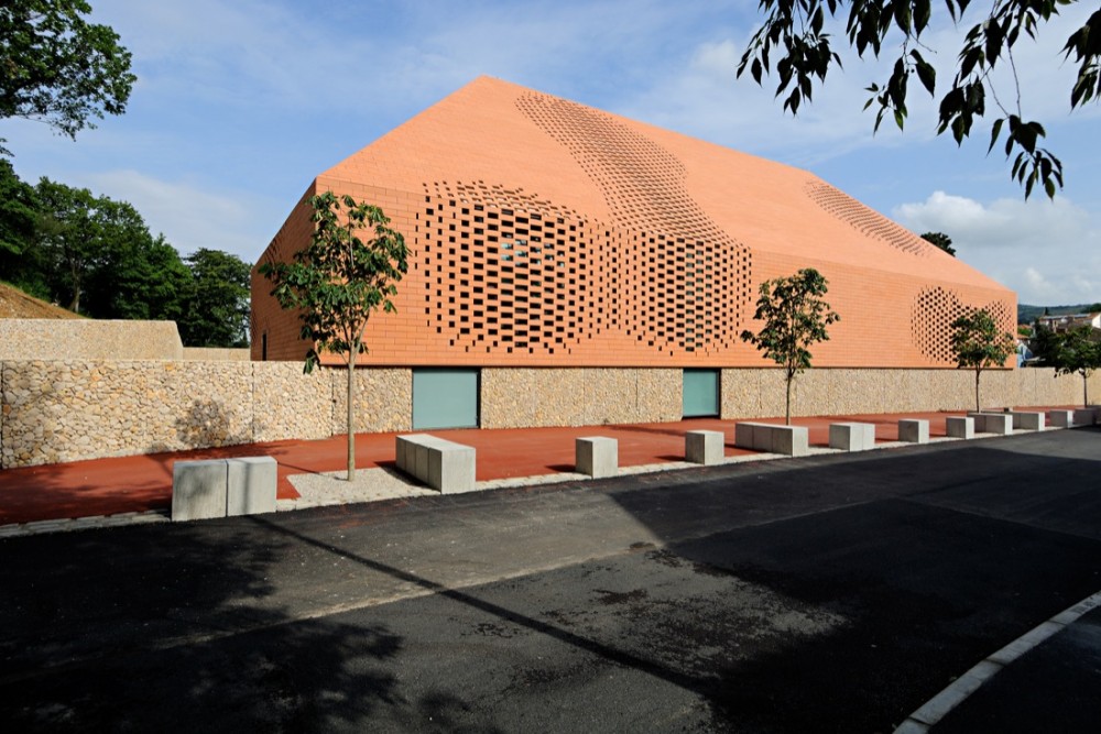 FORMAKERS - Pope John Paul II Hall / Randic & Turato