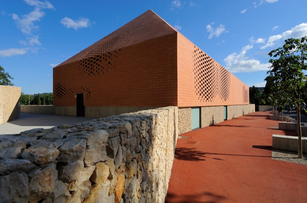 FORMAKERS - Pope John Paul II Hall / Randic & Turato