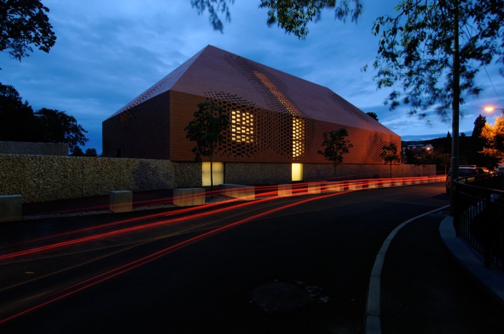 FORMAKERS - Pope John Paul II Hall / Randic & Turato