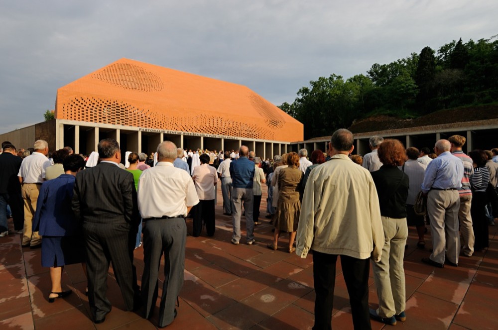 FORMAKERS - Pope John Paul II Hall / Randic & Turato